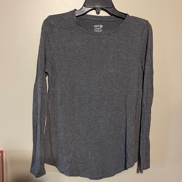 Apt. 9 | Tops | Apt 9 Top L9 | Poshmark